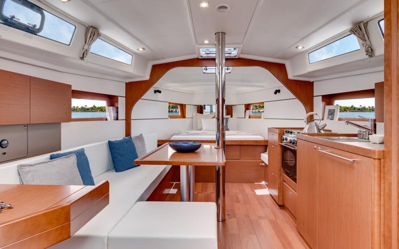 Oceanis 38 | nova-yachting